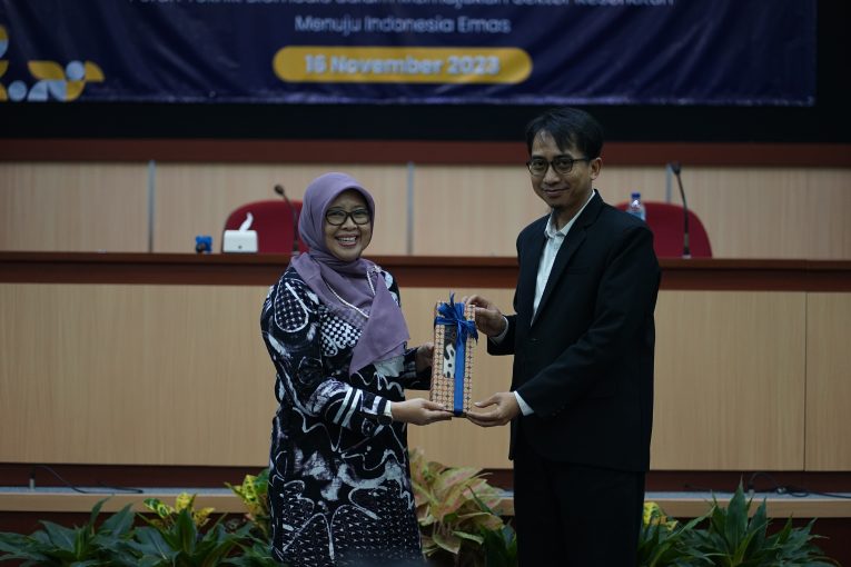 Simposium Teknik Biomedis: Peran Teknik Biomedis dalam Memajukan Sektor ...