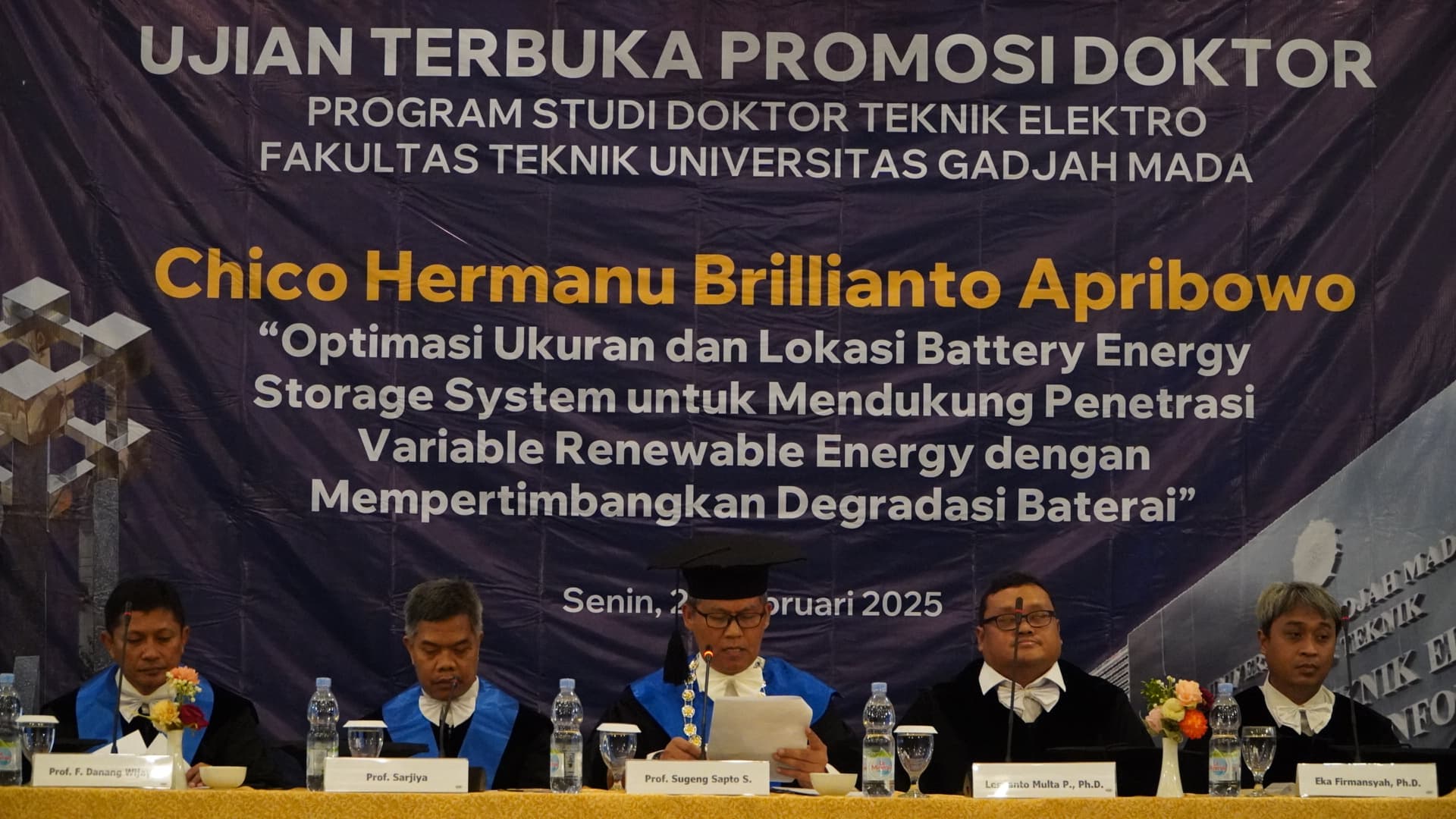 DTETI Gelar Ujian Terbuka Promosi Doktor Bahas Optimasi Baterai untuk ...